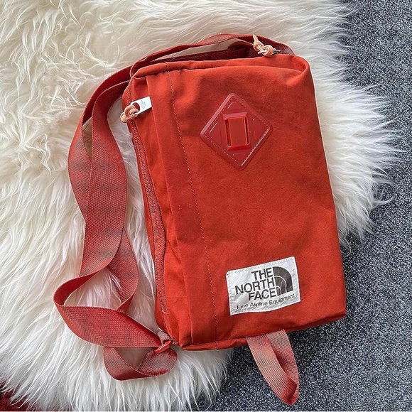 The North Face | Bags | The North Face Crossbody Bag | Poshmark